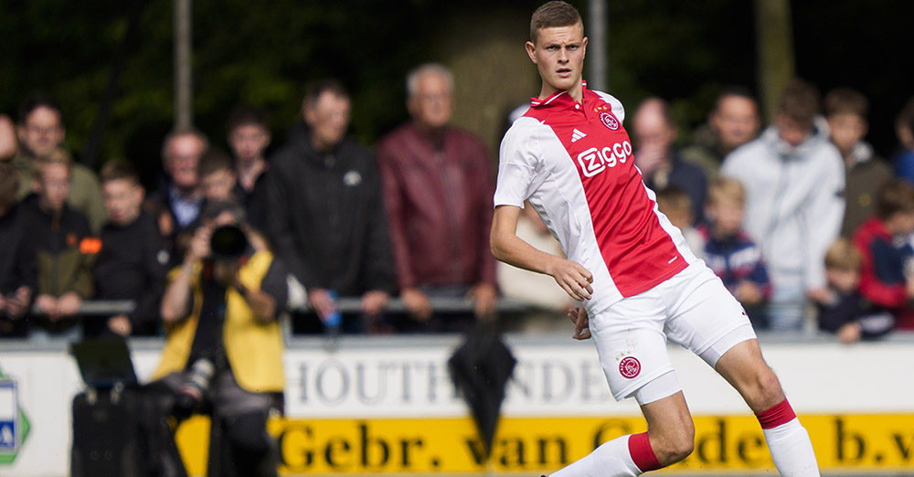 Ajax beloont talentvolle Janse met contractverlenging