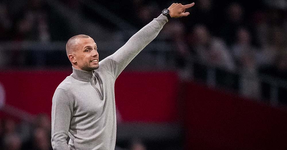 Heitinga: ‘Op trainingen vliegen die ballen erin, om gek van te worden’