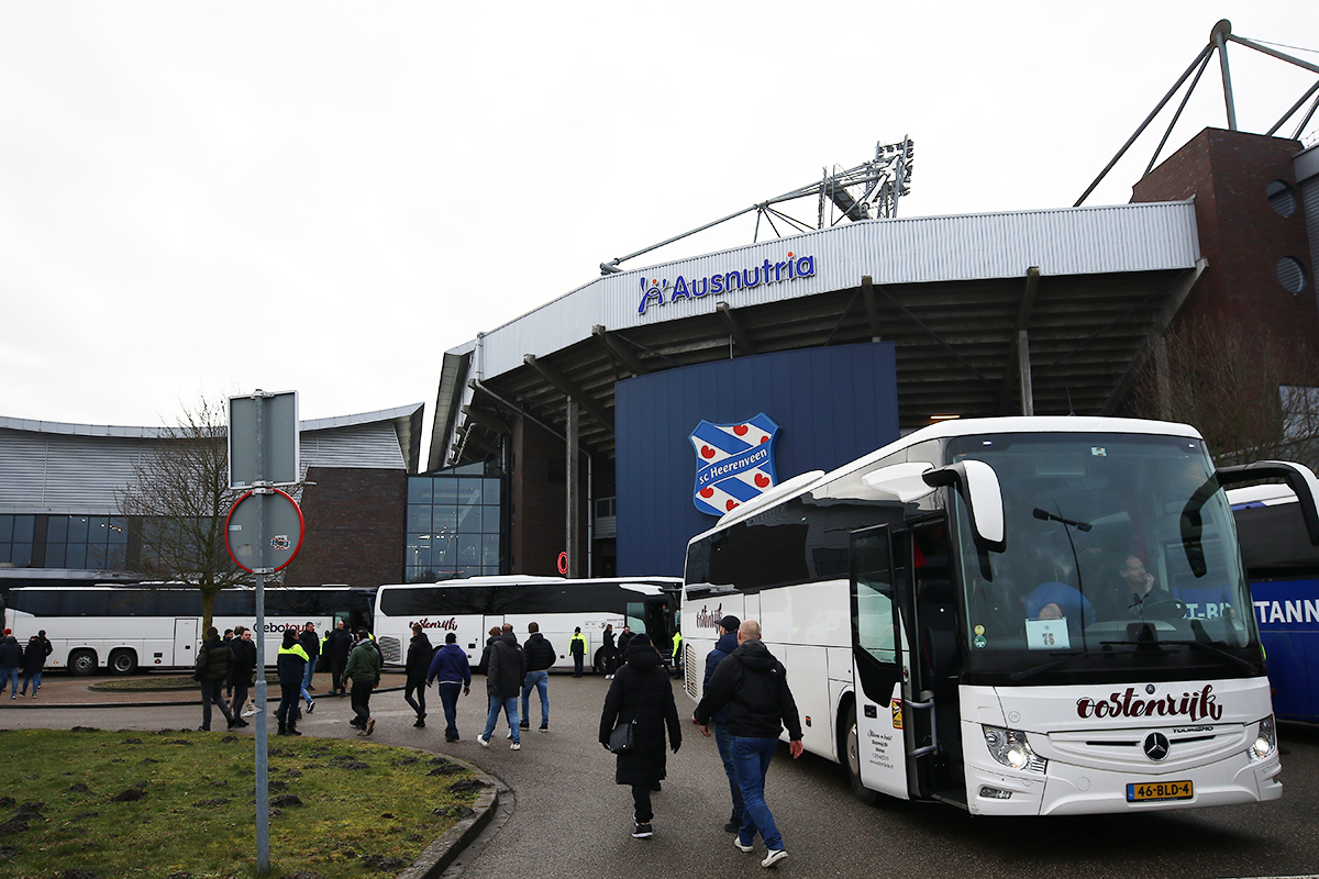 Handige SV Ajax-bussen hebben Heerenveen-uit als bestemming [VOL]