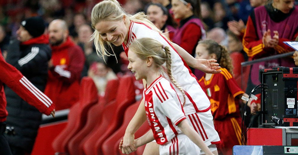 Word mascotte bij bekerfinale Ajax Vrouwen - Fortuna Sittard!