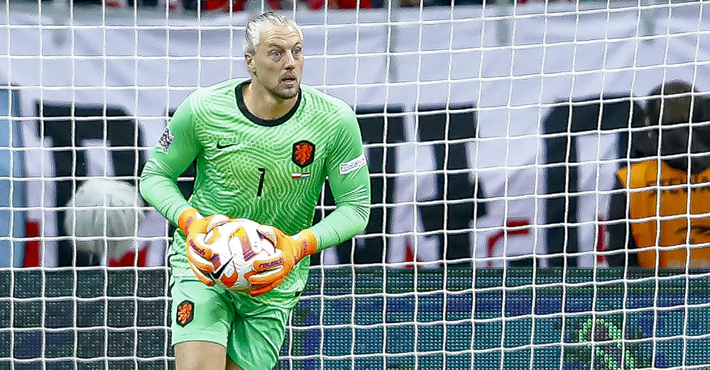 Pasveer en Taylor debuteren bij zege Oranje op Polen