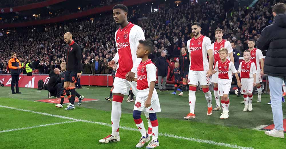 Word mascotte bij Ajax - RKC!