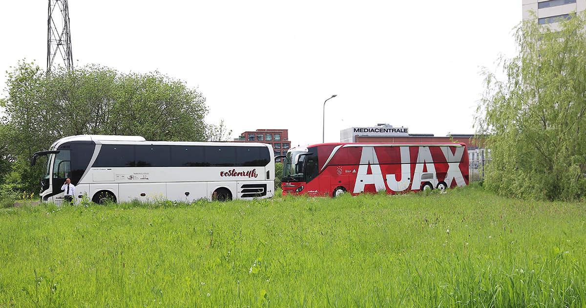 Handige SV Ajax-bussen hebben Almere City-uit als bestemming