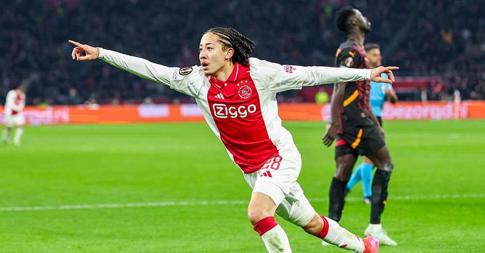 Fitz-Jim scoort voor moeder en heeft advies voor Ajaxdirectie