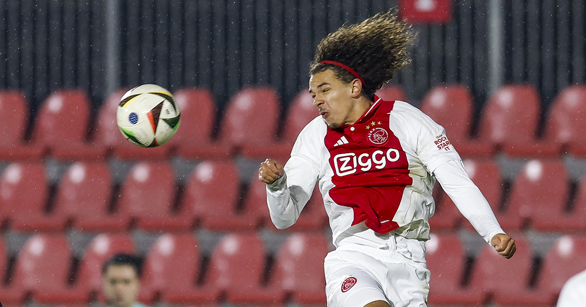 Vink gaat eerste goal voor winnend Jong Ajax nog vijftig keer terugkijken