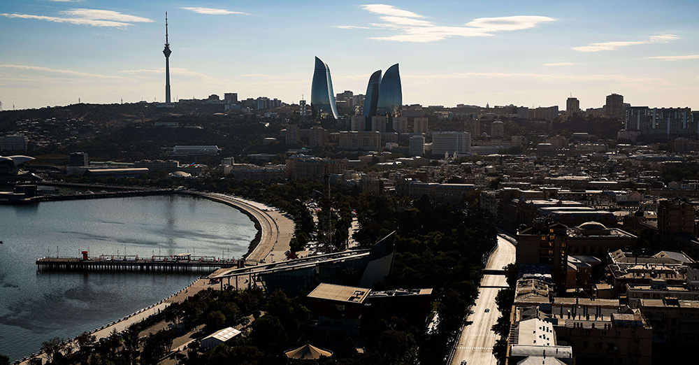 Wie, wat, waar en hoe? Tips voor Ajacieden in Bakoe!