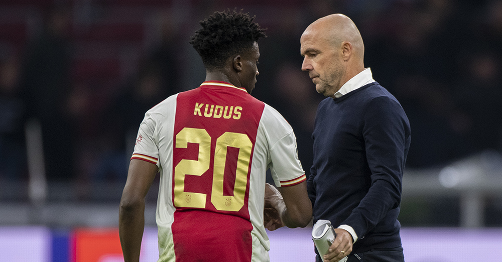 Schreuder ziet angstig Ajax steeds meer zelfvertrouwen verliezen