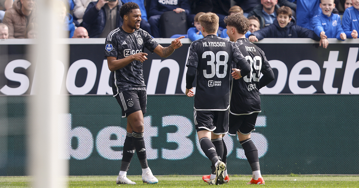 We zetten Akpom na twee treffers op wallpaper